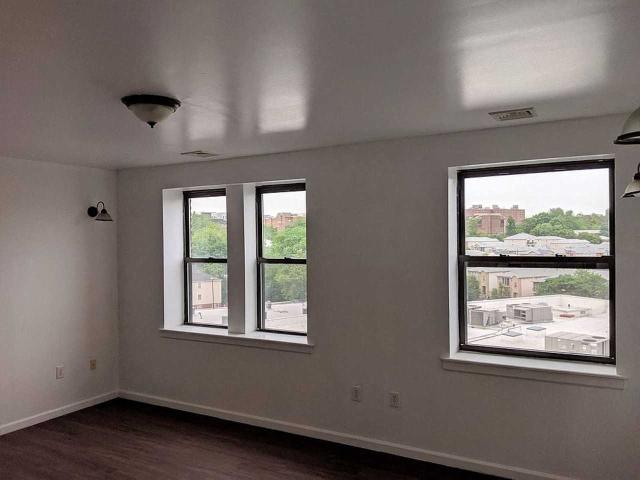 The Colleoni 2 Bedroom Apartment for Rent at 39 Lincoln Park, Newark, NJ 07102 South Broad Street