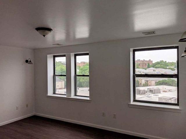 The Colleoni 2 Bedroom Apartment for Rent at 39 Lincoln Park, Newark, NJ 07102 South Broad Street