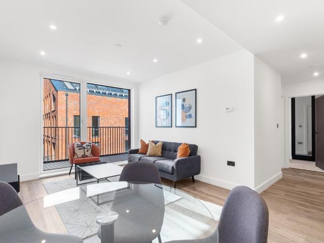 The Colmore, Snowhill Wharf, Birmingham B4, 2 bed flat to rent, £1,300 pcm | PrimeLocation