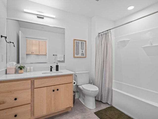 The Common Place Apartments 1 Bedroom Apartment for Rent at 686 Mike Mccarthy Way, Ashwaubenon, WI 54304 Ashwaubenon