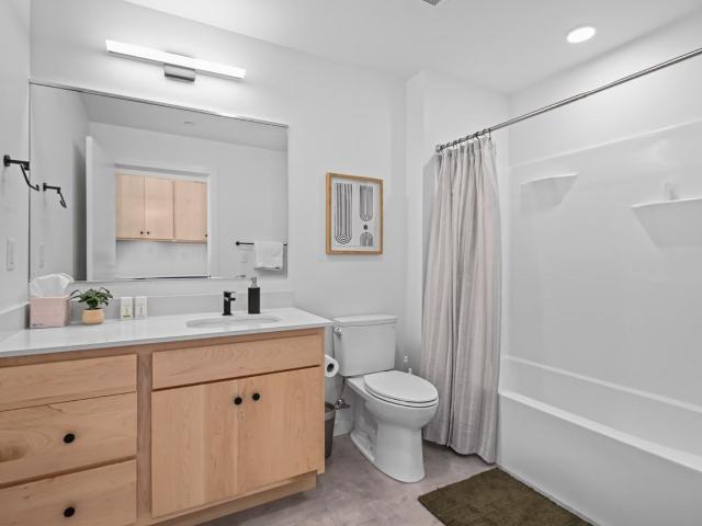 The Common Place Apartments 1 Bedroom Apartment for Rent at 686 Mike Mccarthy Way, Ashwaubenon, WI 54304 Ashwaubenon