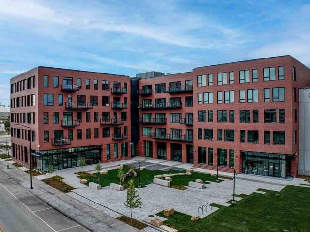 The Common Place Apartments 1 Bedroom Apartment for Rent at 686 Mike Mccarthy Way, Ashwaubenon, WI 54304 Ashwaubenon