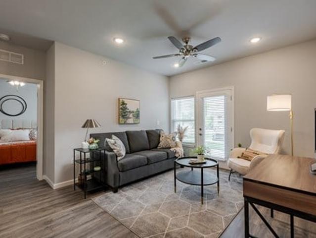 The Commons Apartments 2 BEDROOM