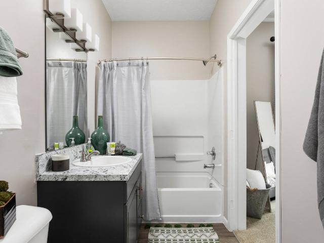 The Commons at Canal Winchester Apartments 2 Bedroom Apartment for Rent at 6300 Refugee Rd, Columbus, OH 43110 Brice