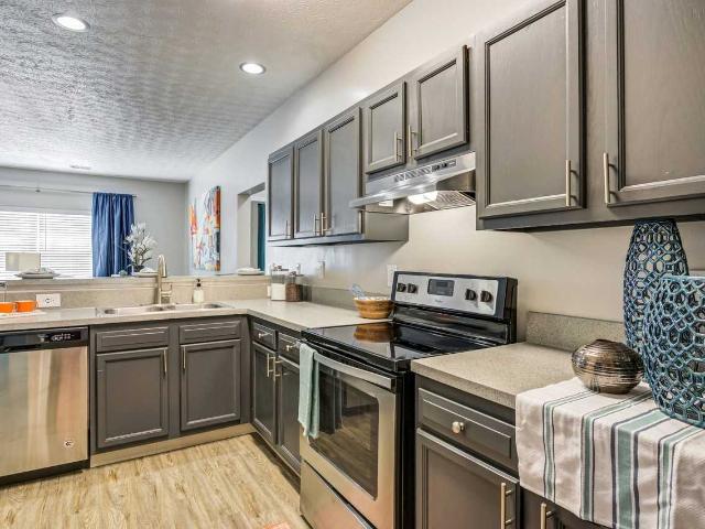 The Commons at Canal Winchester Apartments 2 Bedroom Apartment for Rent at 6300 Refugee Rd, Columbus, OH 43110 Brice