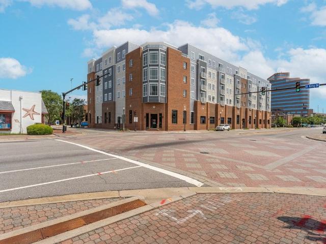 The Constellation on King 1 Bedroom Apartment for Rent at 27 S King St, Hampton, VA 23669 Downtown Hampton