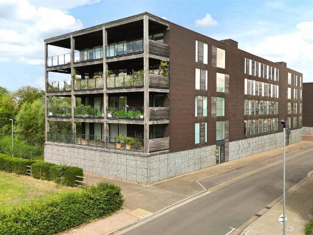 The Copper Building, Kingfisher Way, Cambridge CB2, 2 bed flat to rent, £2,100 pcm | PrimeLocation