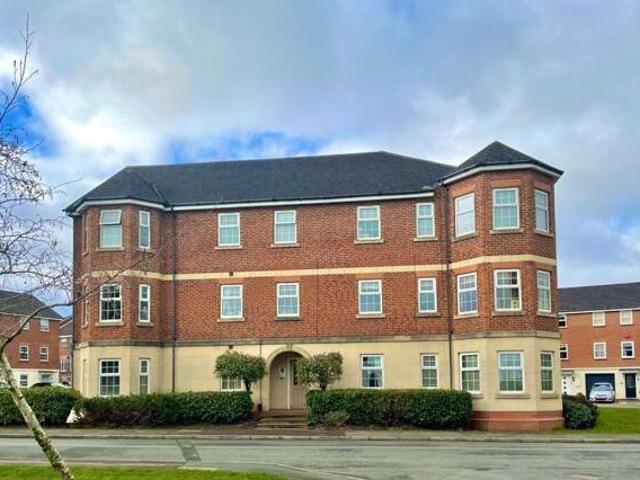 The Coppice, Lindley, 2 Bedroom Apartment