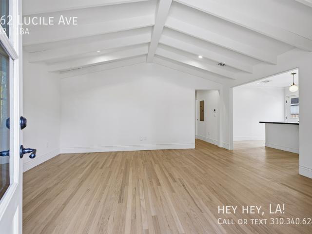 The Coral Residence|Two Bedroom|Private Patio|Silver Lake
