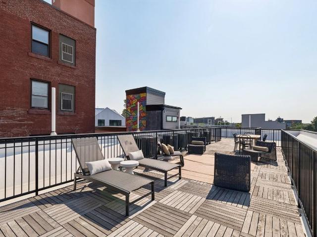 The Corinthian 1 Bedroom Apartment for Rent at 909 Corinthian Ave, Philadelphia, PA 19130 Fairmount Art Museum