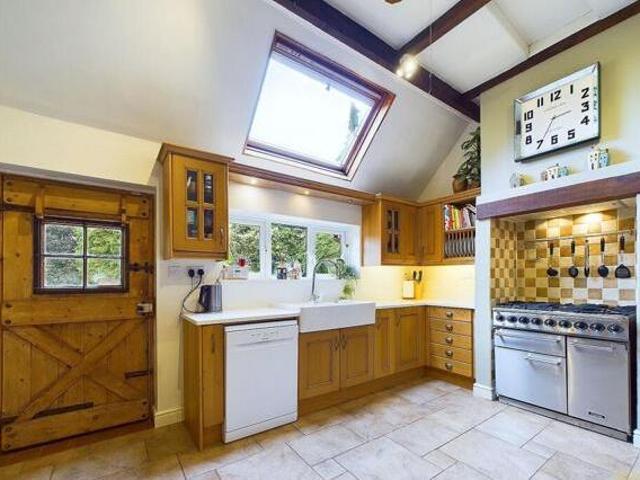 The Corner House, Willoughby Road, 4 Bedroom Detached