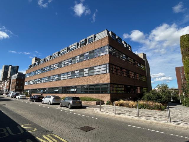 The Cornerstone, Locke Way GU21, 1 bed property to rent, £1,450 pcm | PrimeLocation