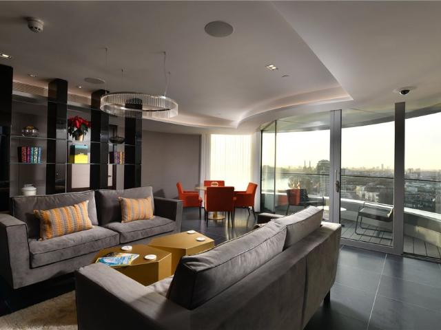 The Corniche London SE1