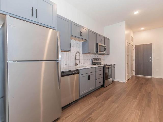 The Cosgrove 1 Bedroom Apartment for Rent at 3814 Leavenworth St, Omaha, NE 68105 Blackstone