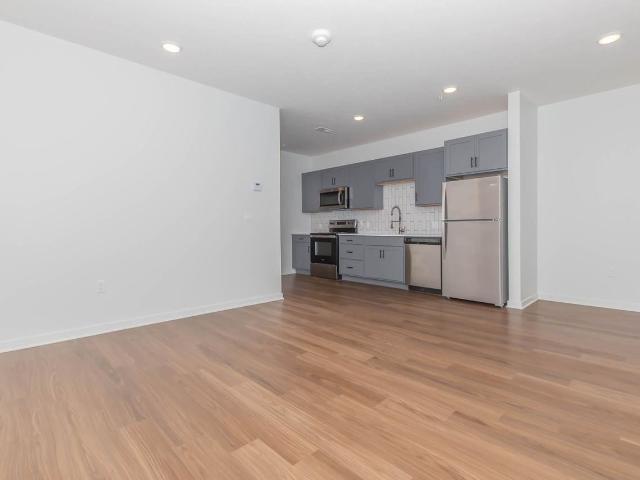 The Cosgrove 2 Bedroom Apartment for Rent at 3814 Leavenworth St, Omaha, NE 68105 Blackstone