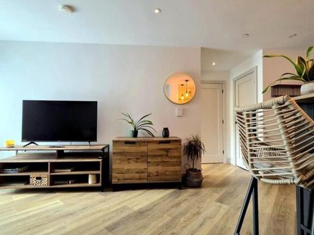 The Cosmopolitan Commercial Road, Lower Parkstone, 1 Bedroom Apartment