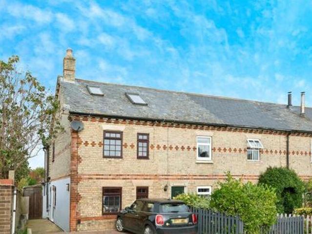 The Causeway, Bassingbourn, 3 Bedroom End