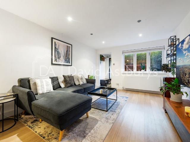 The Causeway, East Finchley, London N2, 2 bed flat to rent, £2,400 pcm | PrimeLocation