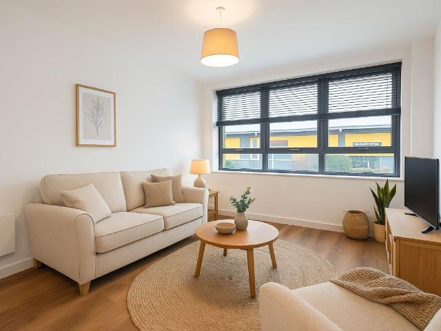 The Causeway, Staines TW18, 2 bed flat to rent, £2,300 pcm | PrimeLocation