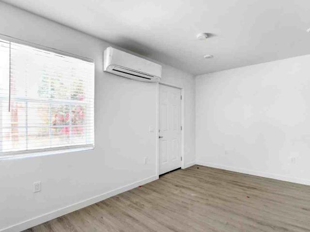 The Cadillac 1 Bedroom Apartment for Rent at 1212 E 3rd St, Long Beach, CA 90802 Bixby Park