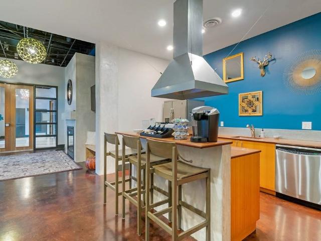 The Cairns 2 Bedroom Apartment for Rent at 422 Yale Ave N, Seattle, WA 98109 South Lake Union