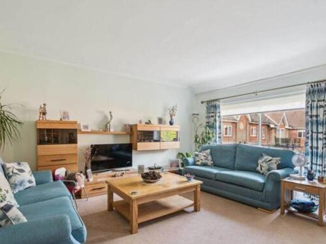 The Callanders, Heathbourne Road, 3 Bedroom Flat