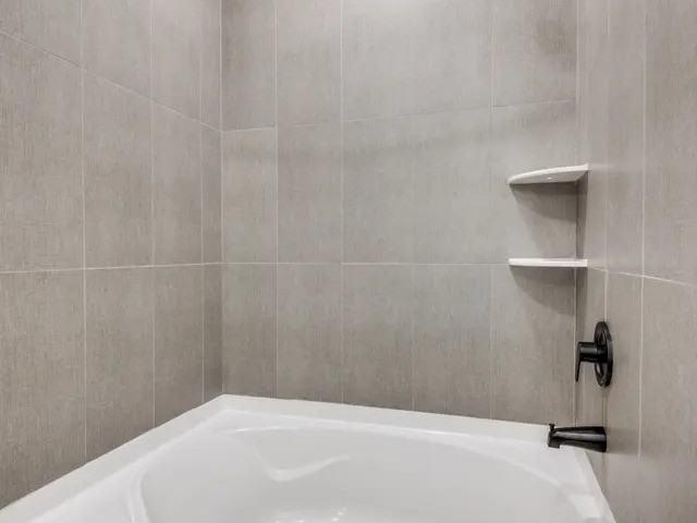 The Cambridge 2 Bedroom Apartment for Rent at 627 N Lancaster Ave, Dallas, TX 75203 Lake Cliff