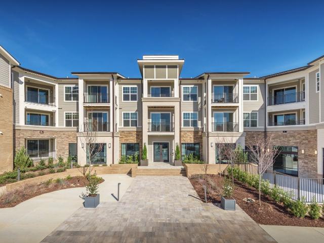 The Cardinal Apartments 2 Bedroom Apartment for Rent at 4615 Forest Dr, Columbia, SC 29206