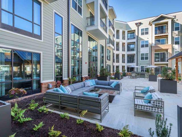 The Cardinal Apartments 2 Bedroom Apartment for Rent at 4615 Forest Dr, Columbia, SC 29206