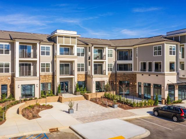 The Cardinal Apartments Studio Apartment for Rent at 4615 Forest Dr, Columbia, SC 29206