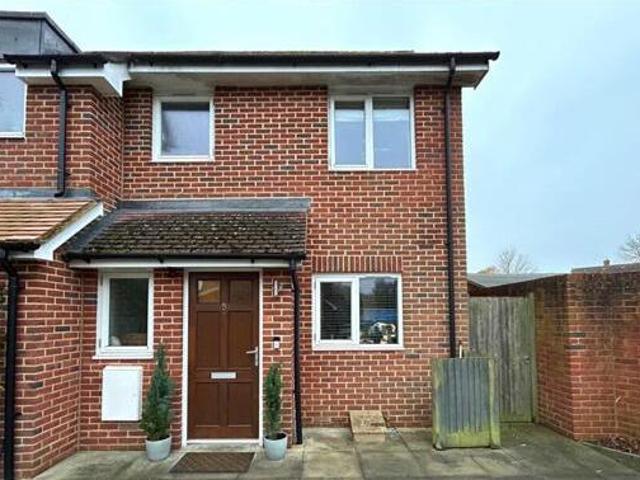 The Cardinals, Northside Court, Tongham, 1 Bedroom End