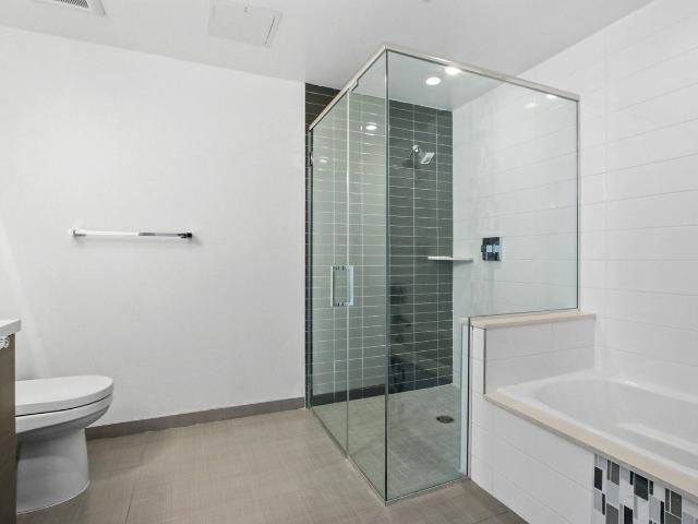The Carlton At Hollywood 2 Bedroom Apartment for Rent at 5845 Carlton Way, Los Angeles, CA 90028 Hollywood Studio District
