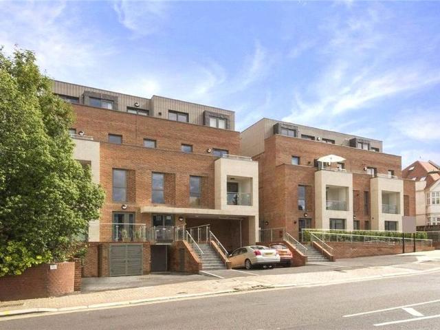 The Cascades, Finchley Road, London