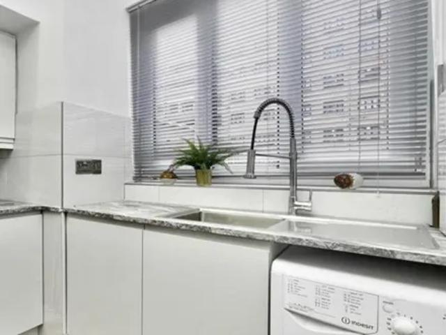 The Castle Climbing Centre, Green Lanes, London, N4 2HA, United Kingdom | 3 bed house for rent #165464369 | Rentberry