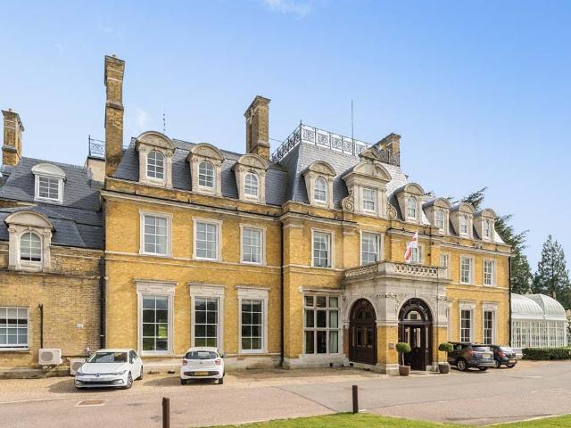 The Cedars, Village, Rickmansworth WD3, 1 bed flat to rent, £3,250 pcm | PrimeLocation