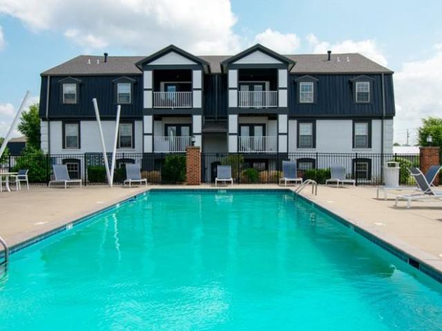 The Champion at Bluegrass Apartments 3 Bedroom Apartment for Rent at 300 Quinton Ct, Lexington, KY 40509