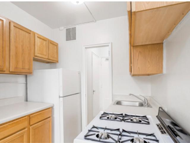 The Chancery Apartments 1 Bedroom Apartment for Rent at 3130 Wisconsin Ave Nw, Washington, DC 20016 Cathedral Wesley Heights McLean Gardens