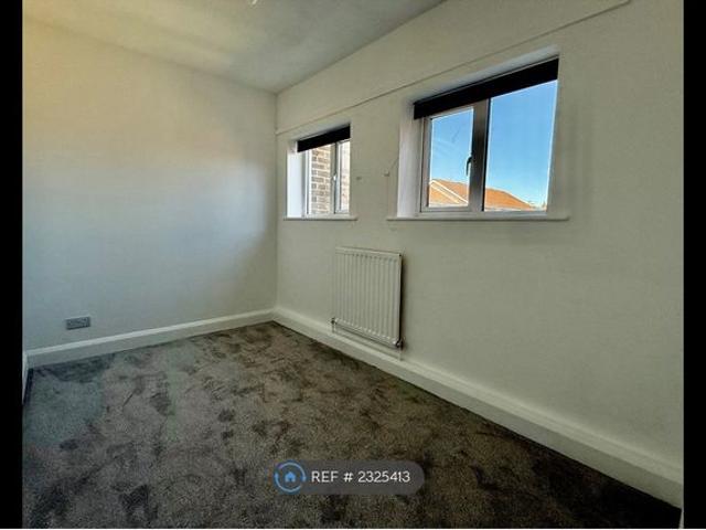 The Chantrys, Farnham GU9, 2 bedroom terraced house to rent 70179123 | PrimeLocation