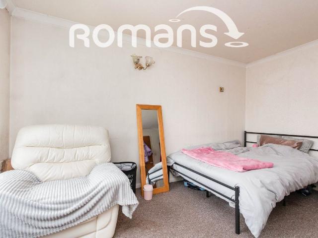 The Chantrys, Farnham GU9, Room to rent, £650 pcm | PrimeLocation