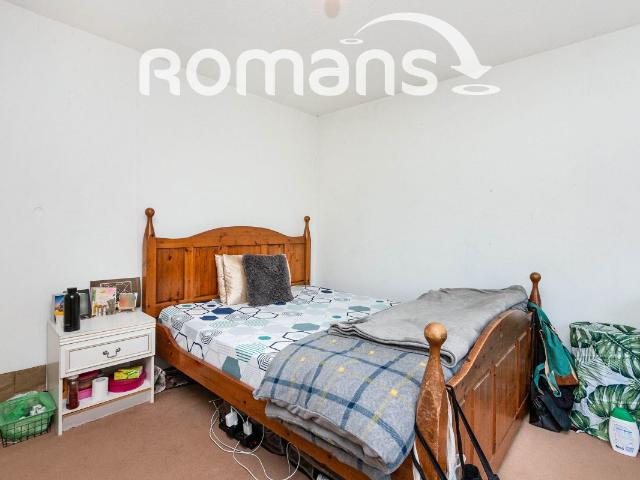 The Chantrys, Farnham GU9, Room to rent, £650 pcm | PrimeLocation