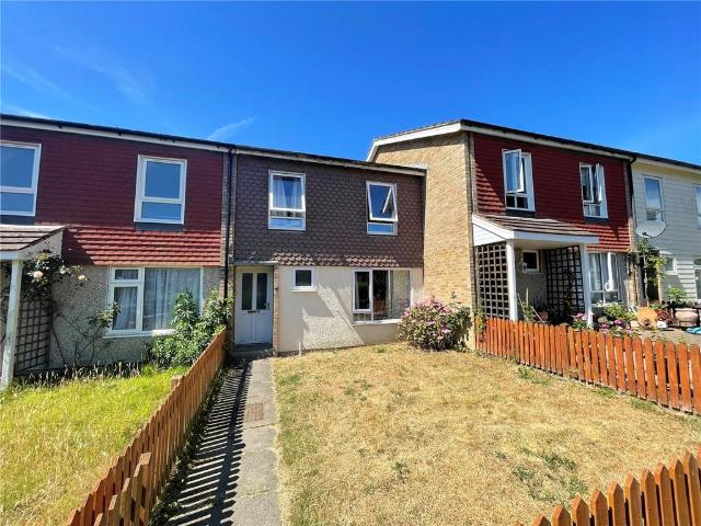 The Chantrys, Farnham, Surrey, GU9 4 bed terraced house to rent £2,400 pcm £554 pw