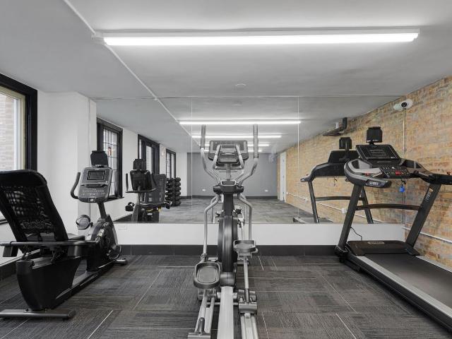 The Chase Court 2 Bedroom Apartment for Rent at 1627 West Chase Avenue, Chicago, IL 60626 Rogers Park
