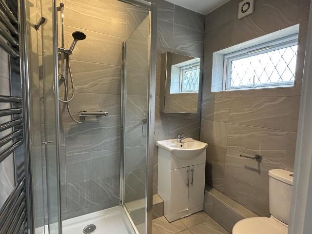 The Chase, Guildford GU2, Room to rent, £900 pcm | PrimeLocation
