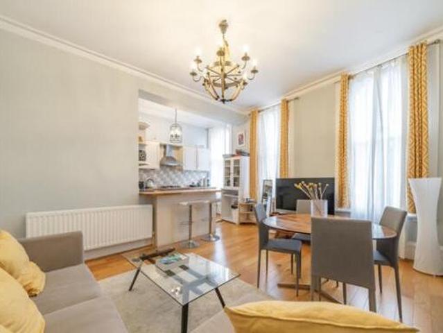 The Chase, London, 2 Bedroom Flat