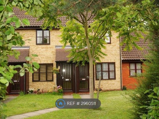 The Chase, Martlesham Heath, Ipswich IP5, 2 bed end terrace house to rent, £1,150 pcm | PrimeLocation