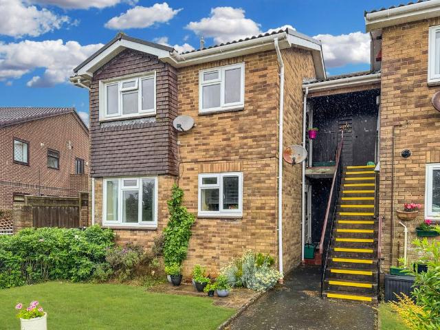 The Chase, Sandown PO36, 1 bed maisonette to rent, £700 pcm | PrimeLocation