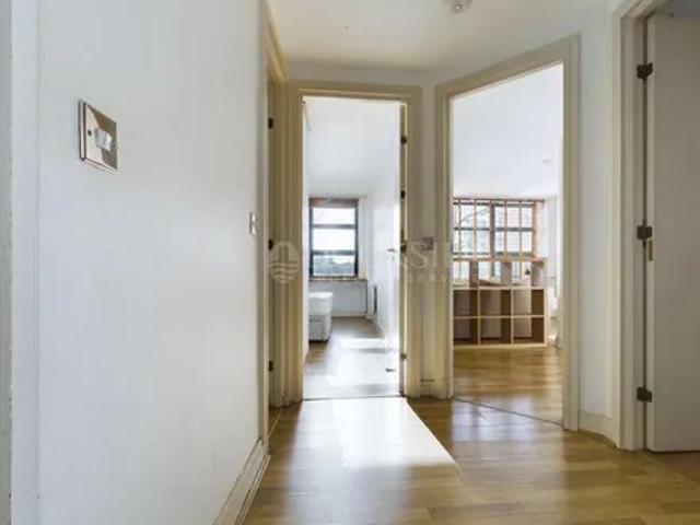 The Chart House, 6 Burrells Wharf Square, London, E14 3TG, United Kingdom | 2 bed apartment for rent #140397289 | Rentberry