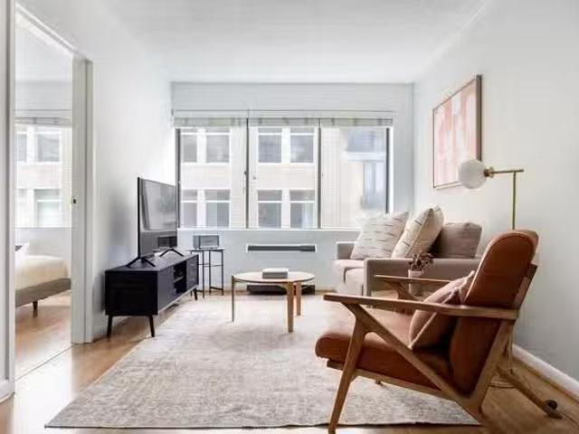 The Chelsea, 160 W 24th St, Chelsea 1 Bedroom 1 Bath