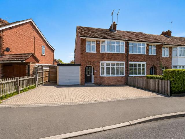 The Chesils, Coventry, CV3 3 bed end of terrace house to rent £1,325 pcm £306 pw