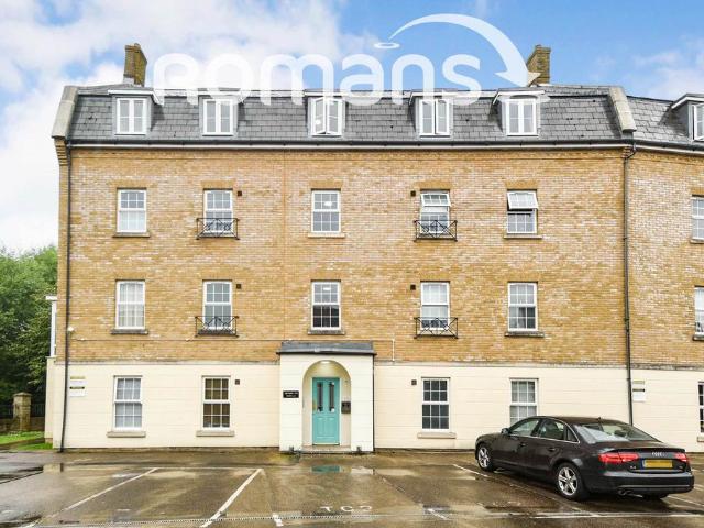 The Chestnuts, Prospero Way, Swindon. 2 bed flat to rent £1,000 pcm £231 pw